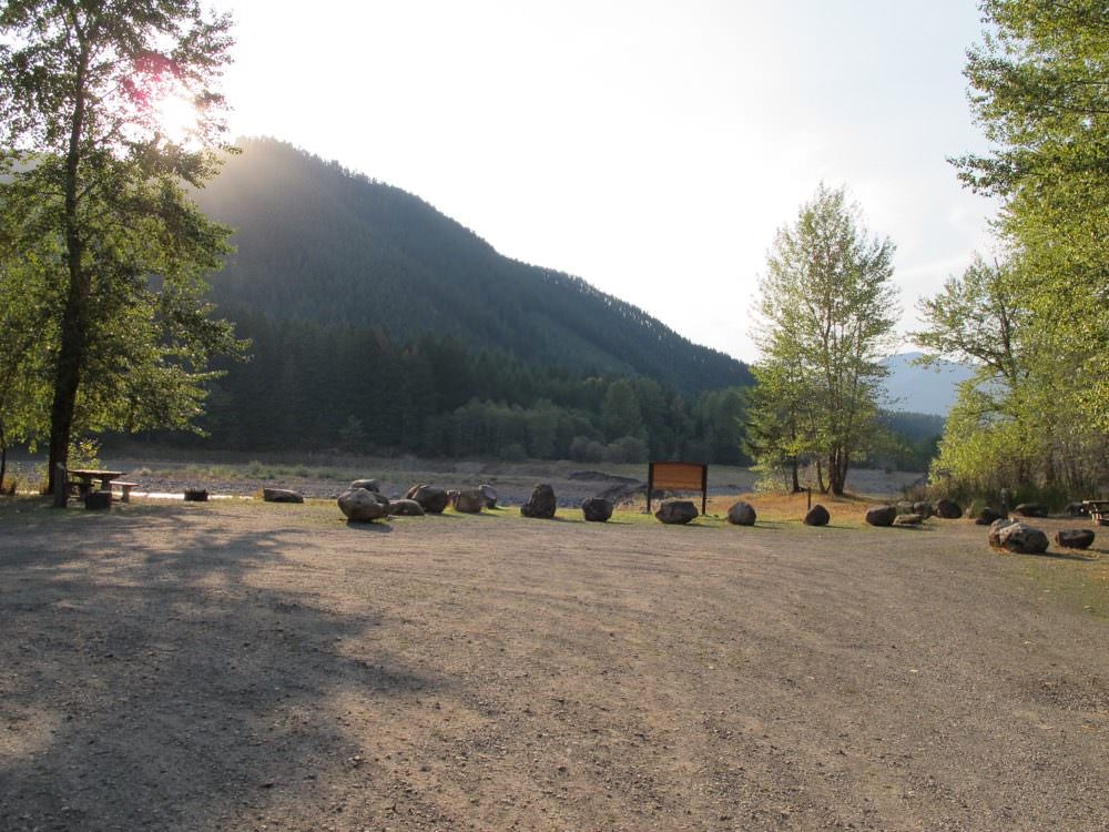 Santiam Flats Campground - Detroit Lake, Oregon