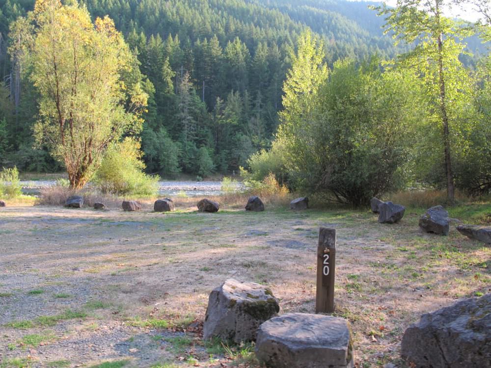 Santiam Flats Campground - Detroit Lake, Oregon