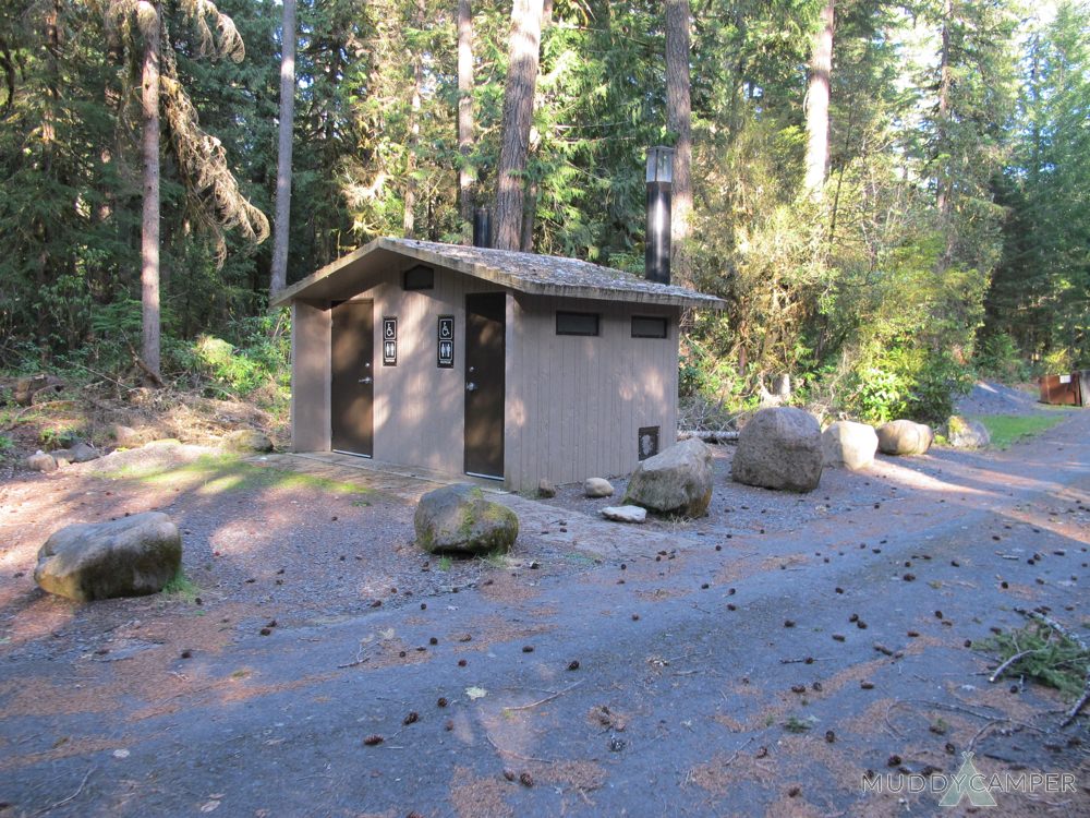 Whispering Falls Campground - Detroit Ranger District, Santiam Oregon